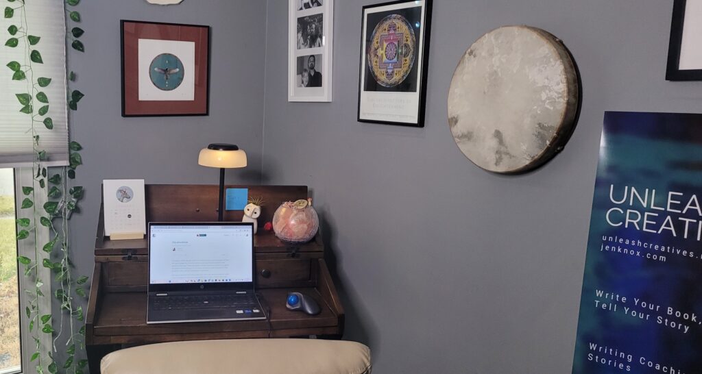 The Writer’s Desk with Jen Knox - Gemini Ink